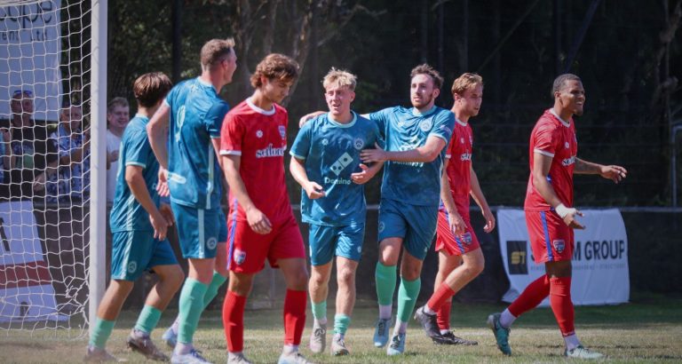 Men's First Team | Fleet Town FC